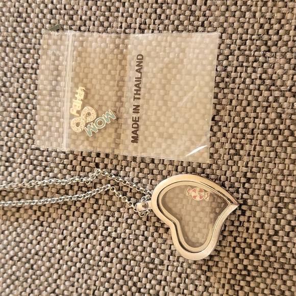 Jewelry | Floating Charm Necklace | Poshmark